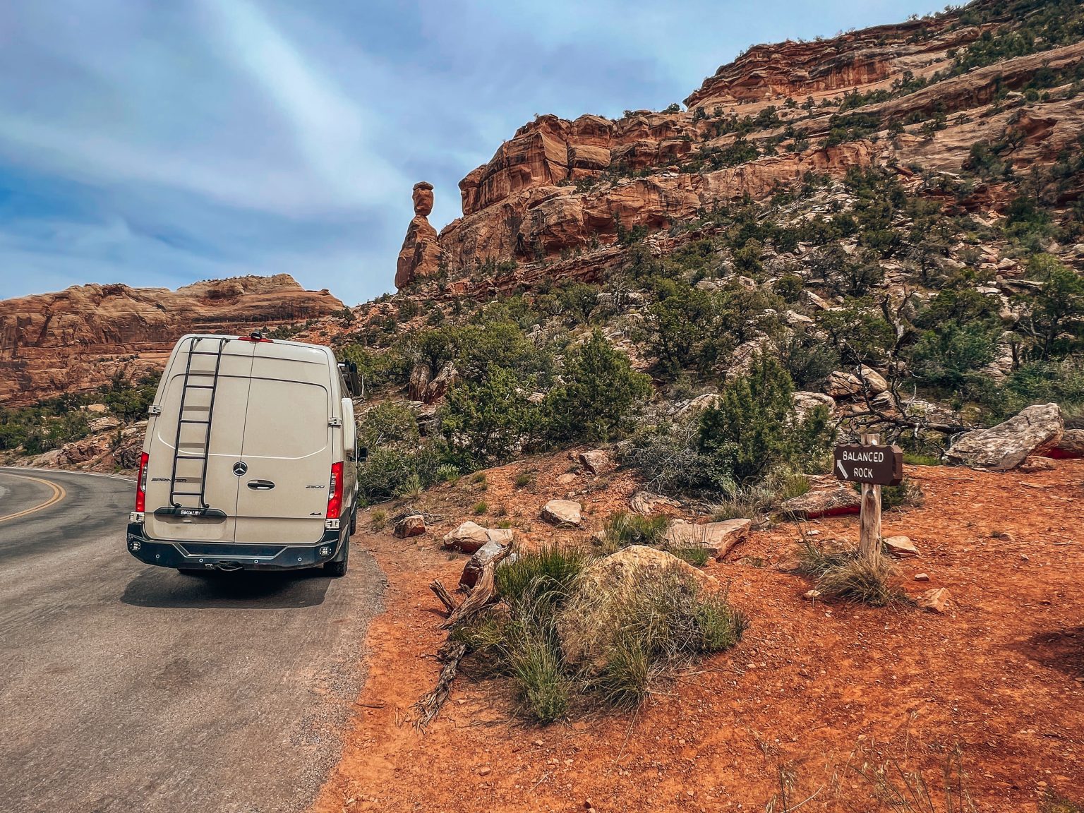 Ultimate Guide to Driving Jaw-Dropping Rim Rock Drive Scenic Loop ...