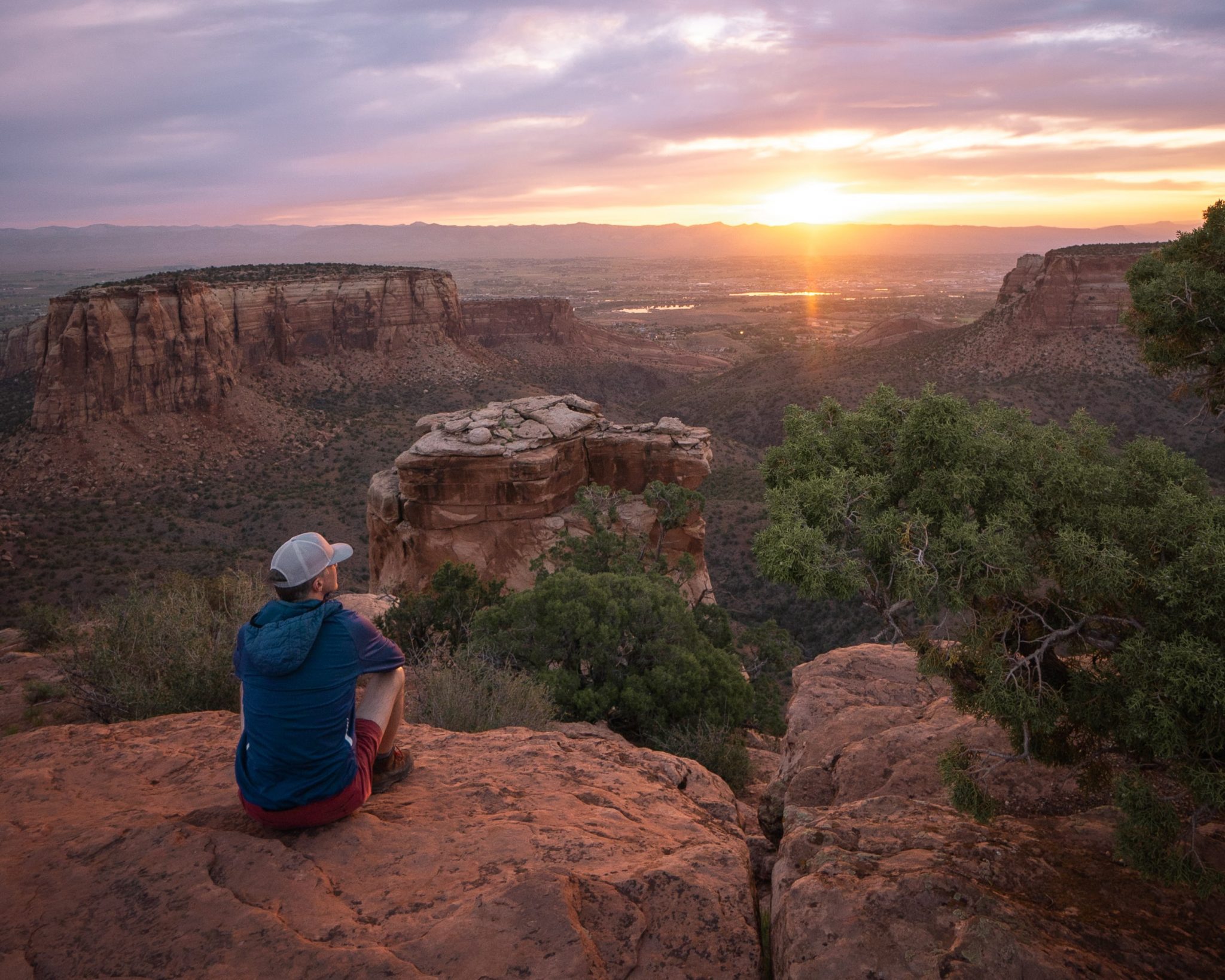 Ultimate Guide to Driving Jaw-Dropping Rim Rock Drive Scenic Loop ...