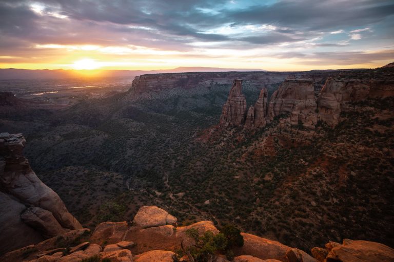Where to Watch the Best Sunrise and Sunset in Colorado National ...