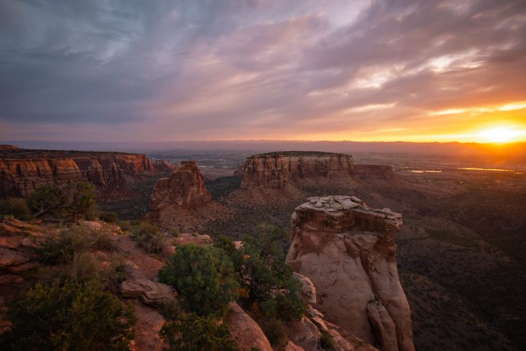 Where to Watch the Best Sunrise and Sunset in Colorado National ...
