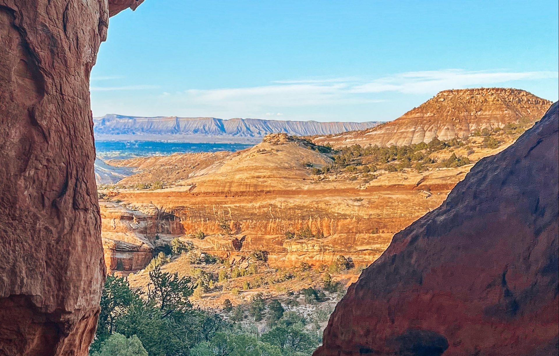 Ultimate Guide to Rim Rock Drive - CO National Monument